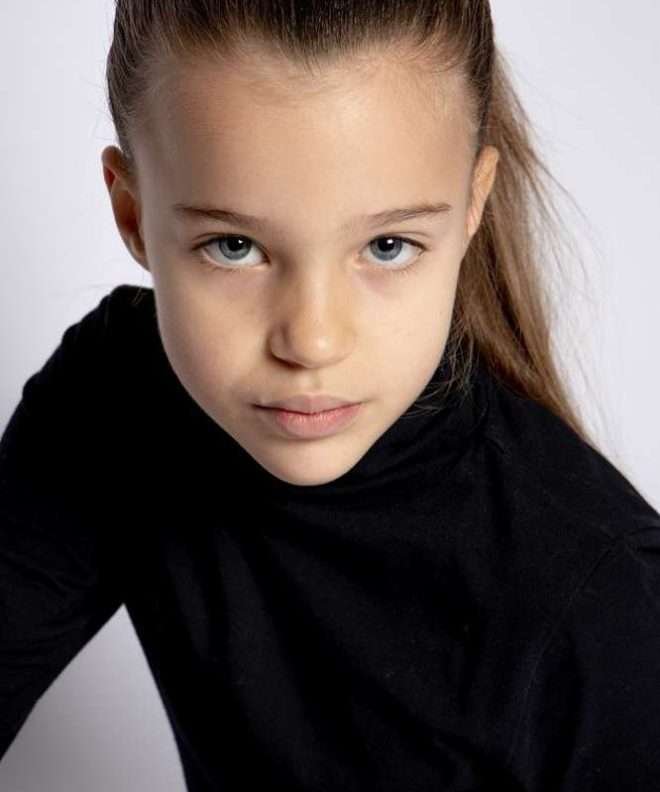 Iso Model Management | Zoe